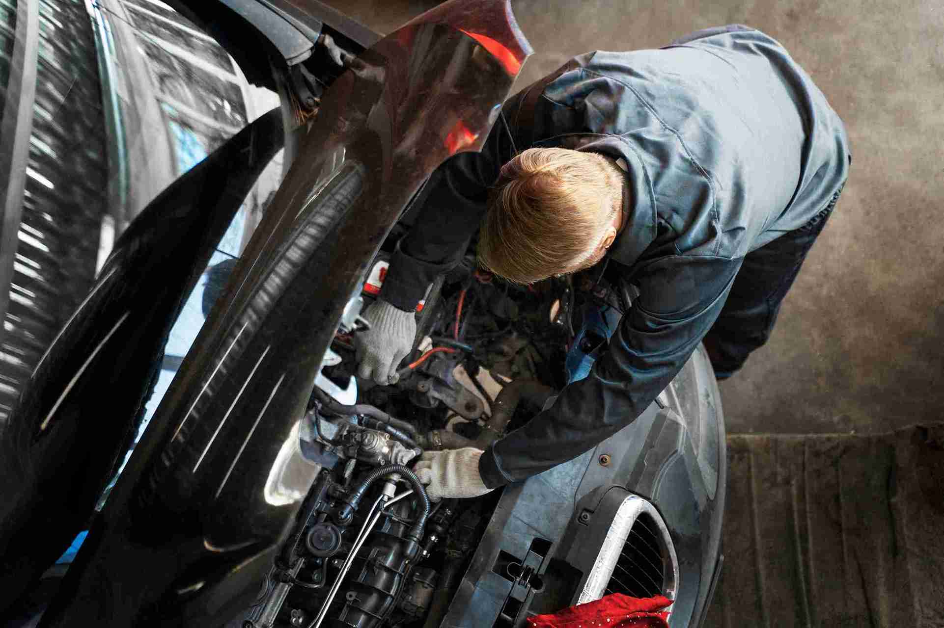 #1 Auto Body Shop in Downtown Quality Repairs & Service